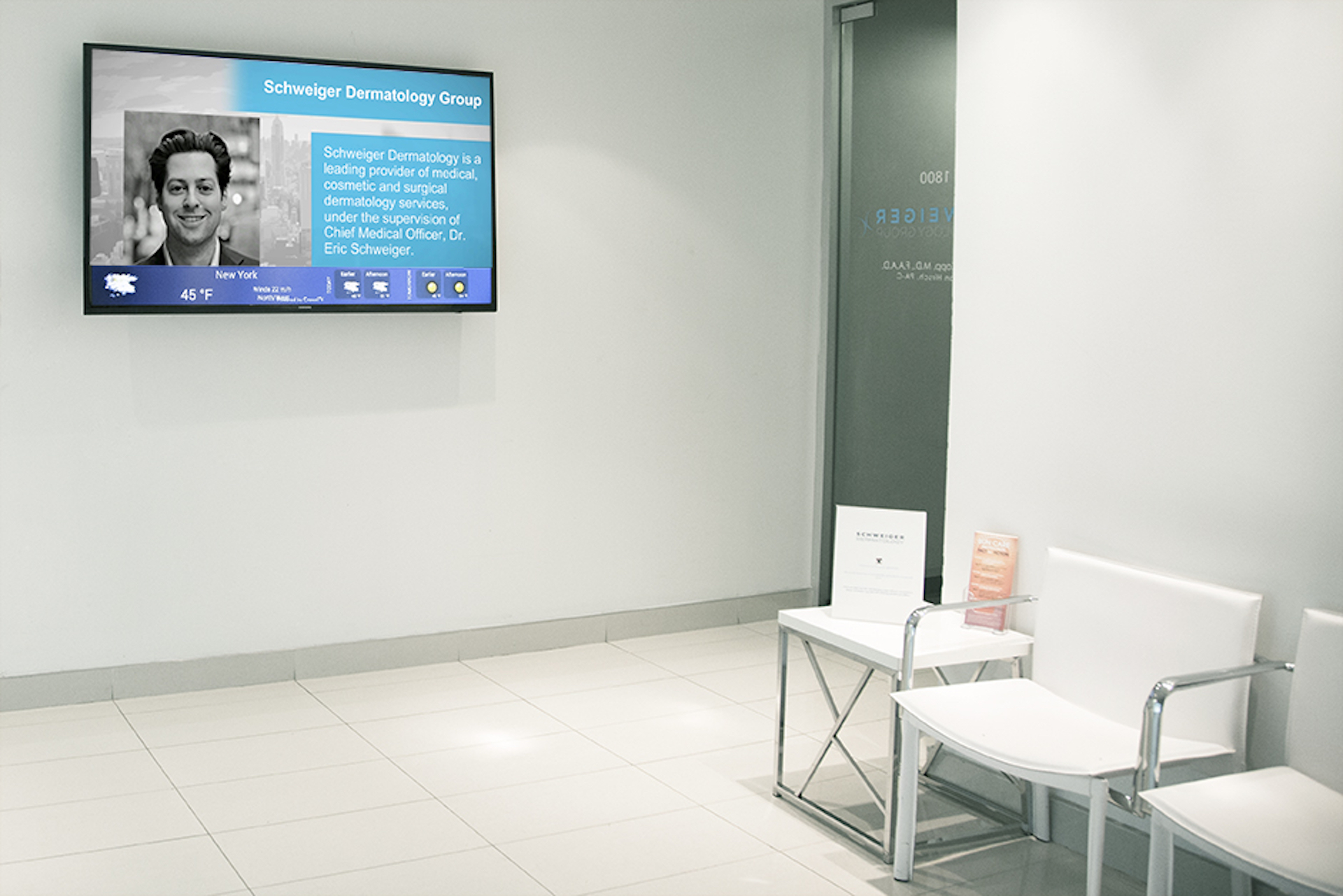 Workplace Digital Signage: 4 Reasons the Modern Office Needs It | CrownTV