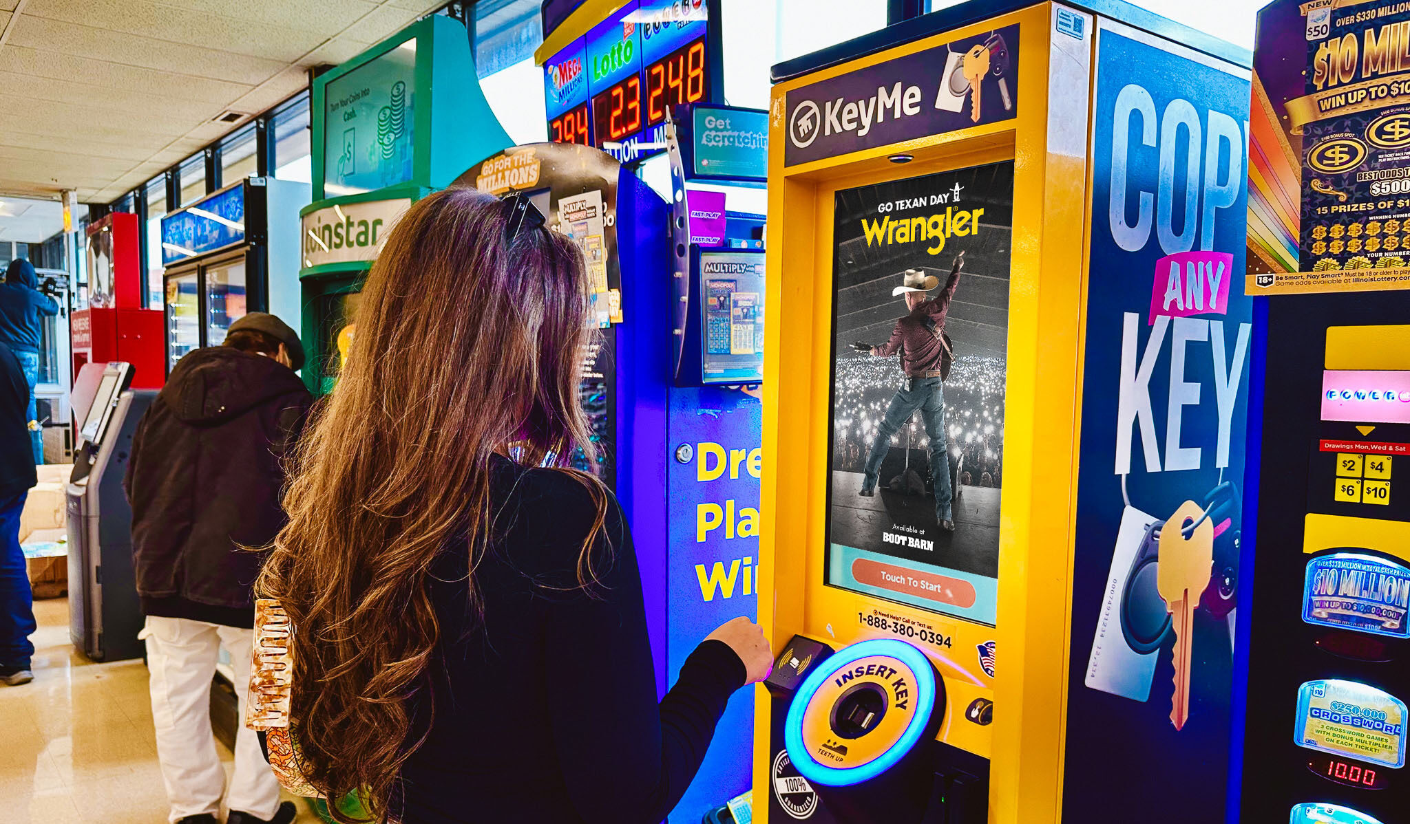 Digital Screens for Retail: Trends, Benefits, and Implementation Tips ...