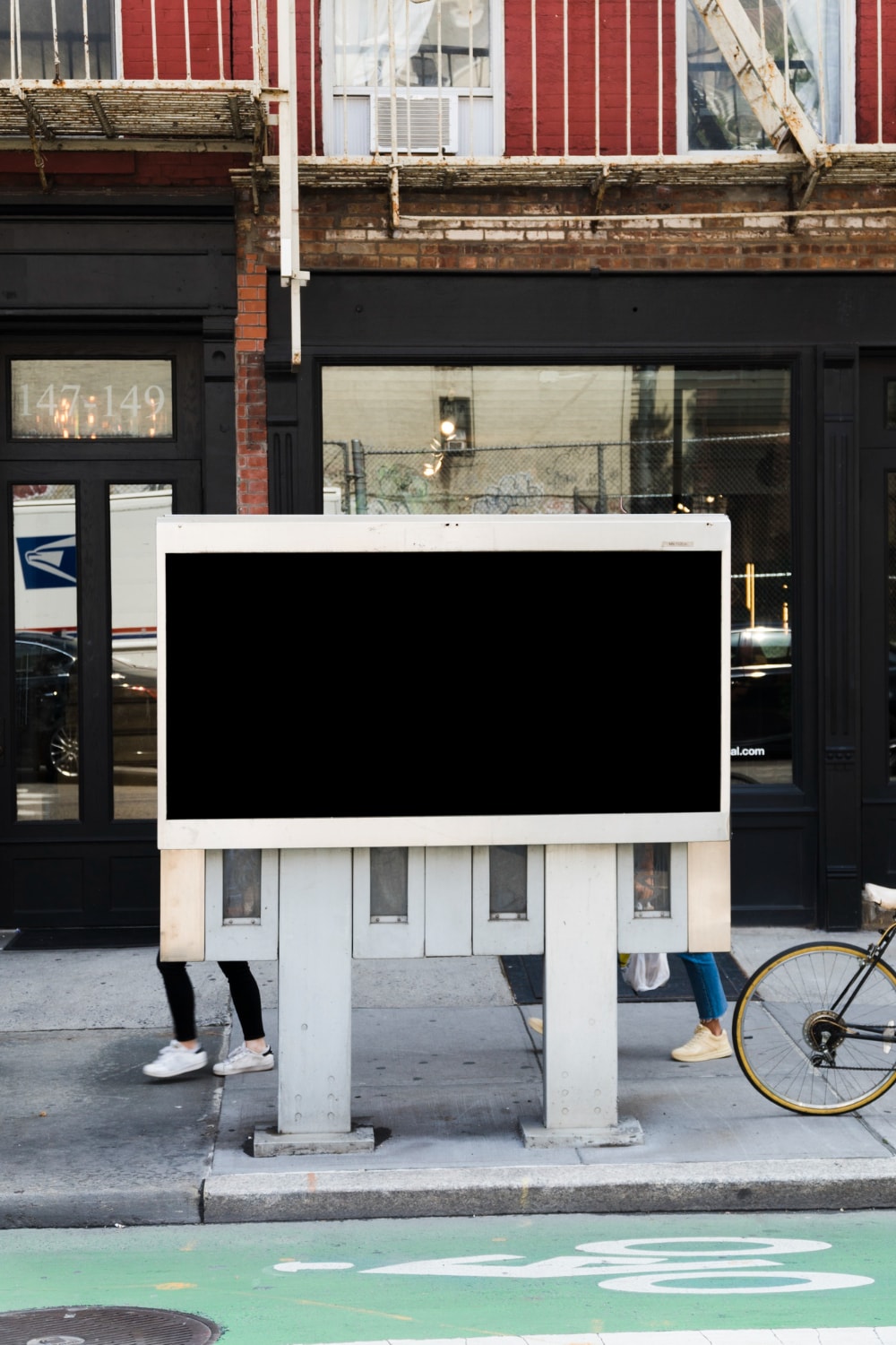 Roll Out Digital Signage Screens Over Multiple Locations: A ...