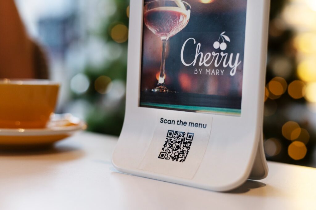 Top 5 Digital Signage Ideas for Cafes » Crown TV
