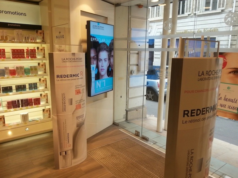 Best Digital Signage Hardware Options for Retail Stores (and How to ...